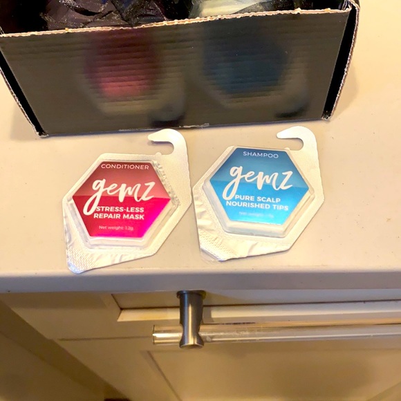 P&G Gemz | Hair | Pg Gemz Solid Shampoo And Conditioner Set Just Add Water | Poshmark